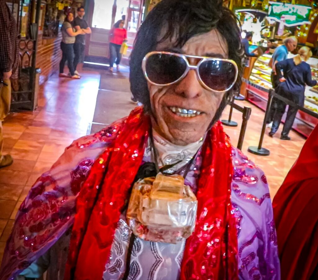 Brother of ‘Hispanic Elvis’ speaks out as beloved San Antonio icon is ...